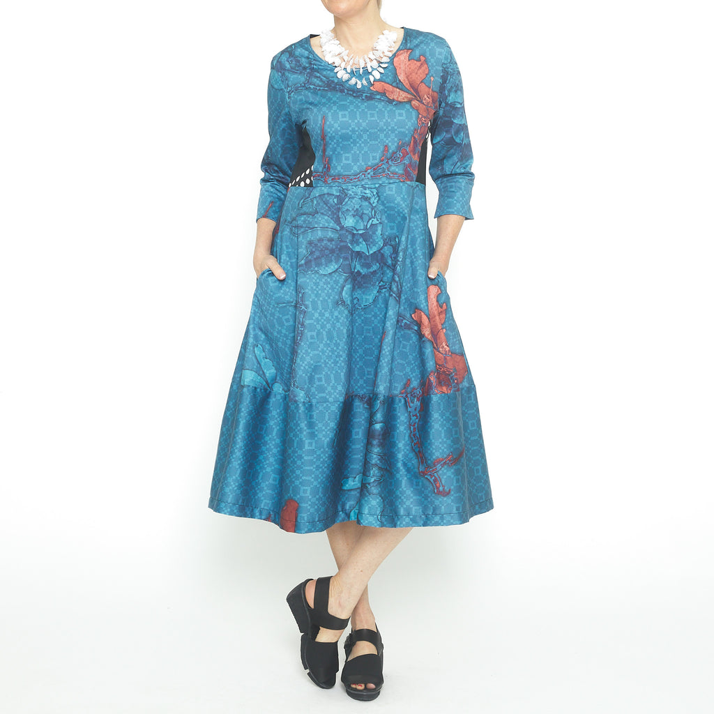 Queenie Ikebana Dress – Tiffany Treloar
